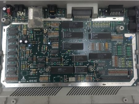 Atari 65XE - RetroTechCollection